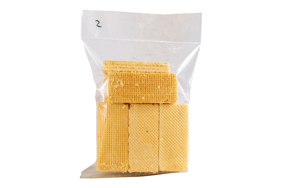 LEE STRAWBERRY WAFER ~180G – Snack More SG